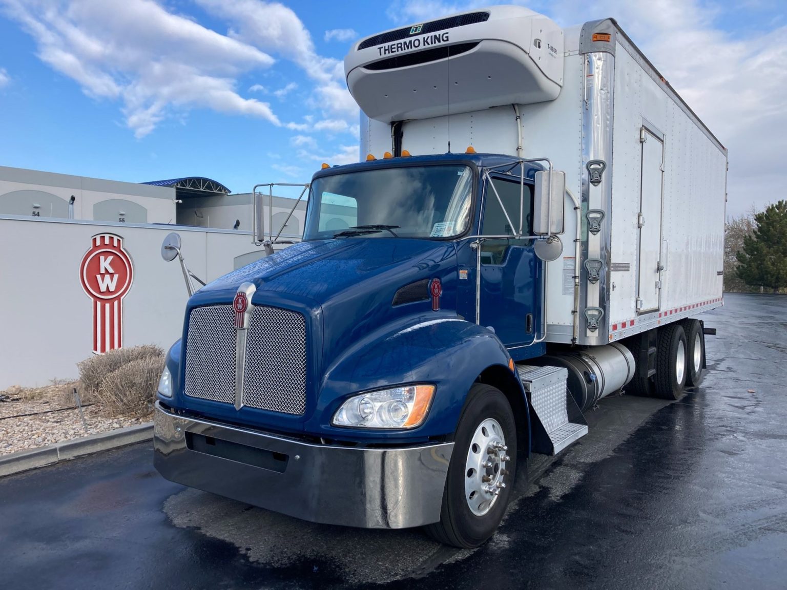 2016 Kenworth T300L for Sale | GM489058P - kenworth sales co