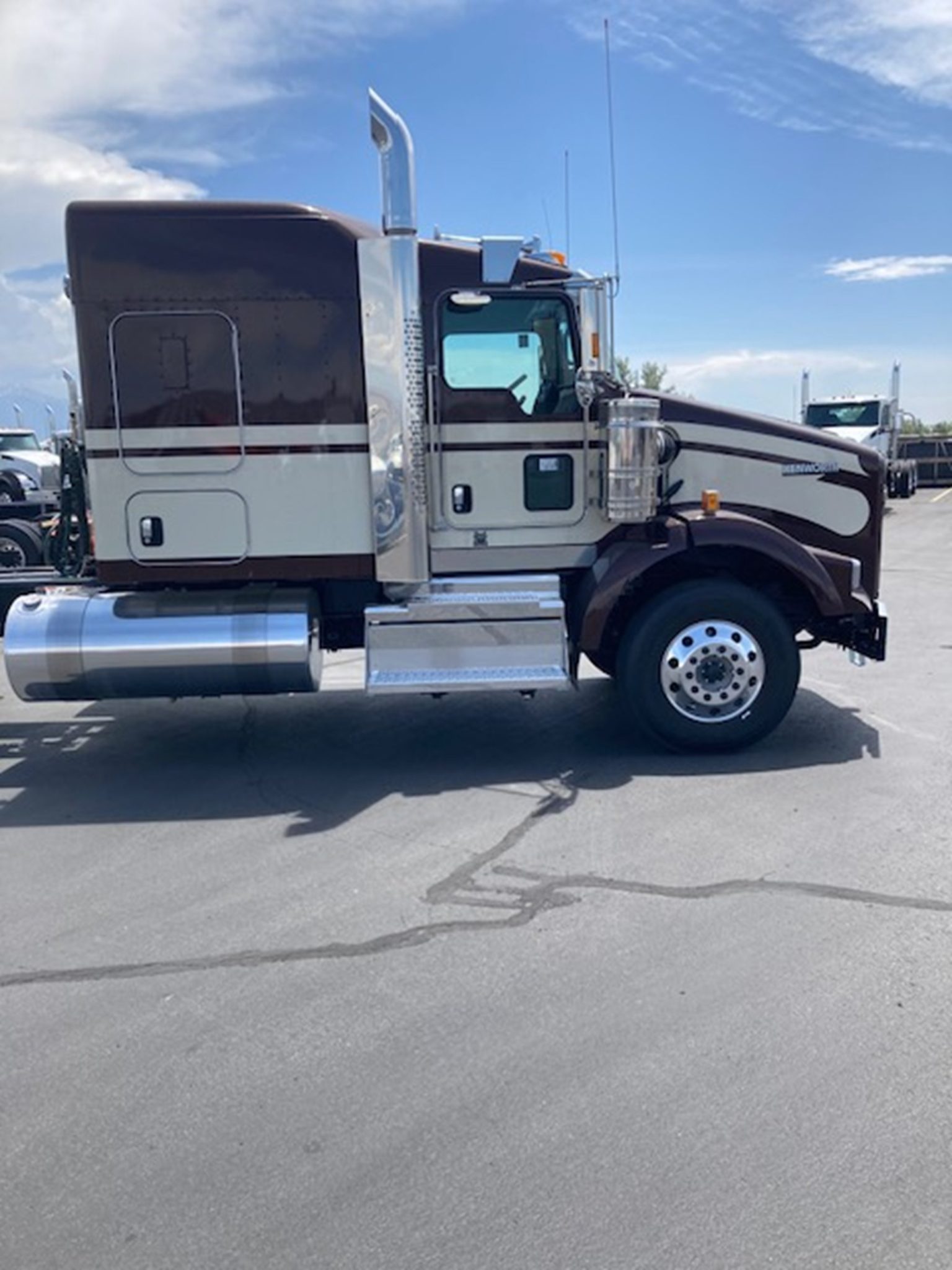 2024 Kenworth T800B for Sale | RR326080 - kenworth sales co