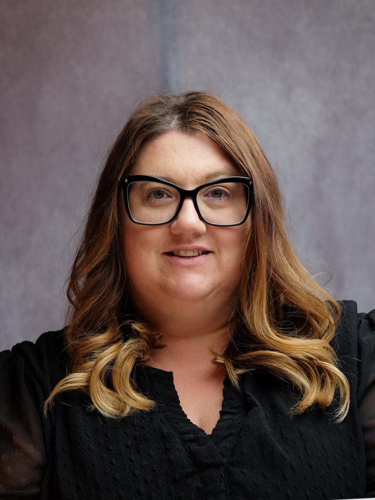 Sheena Kerr - kenworth sales co