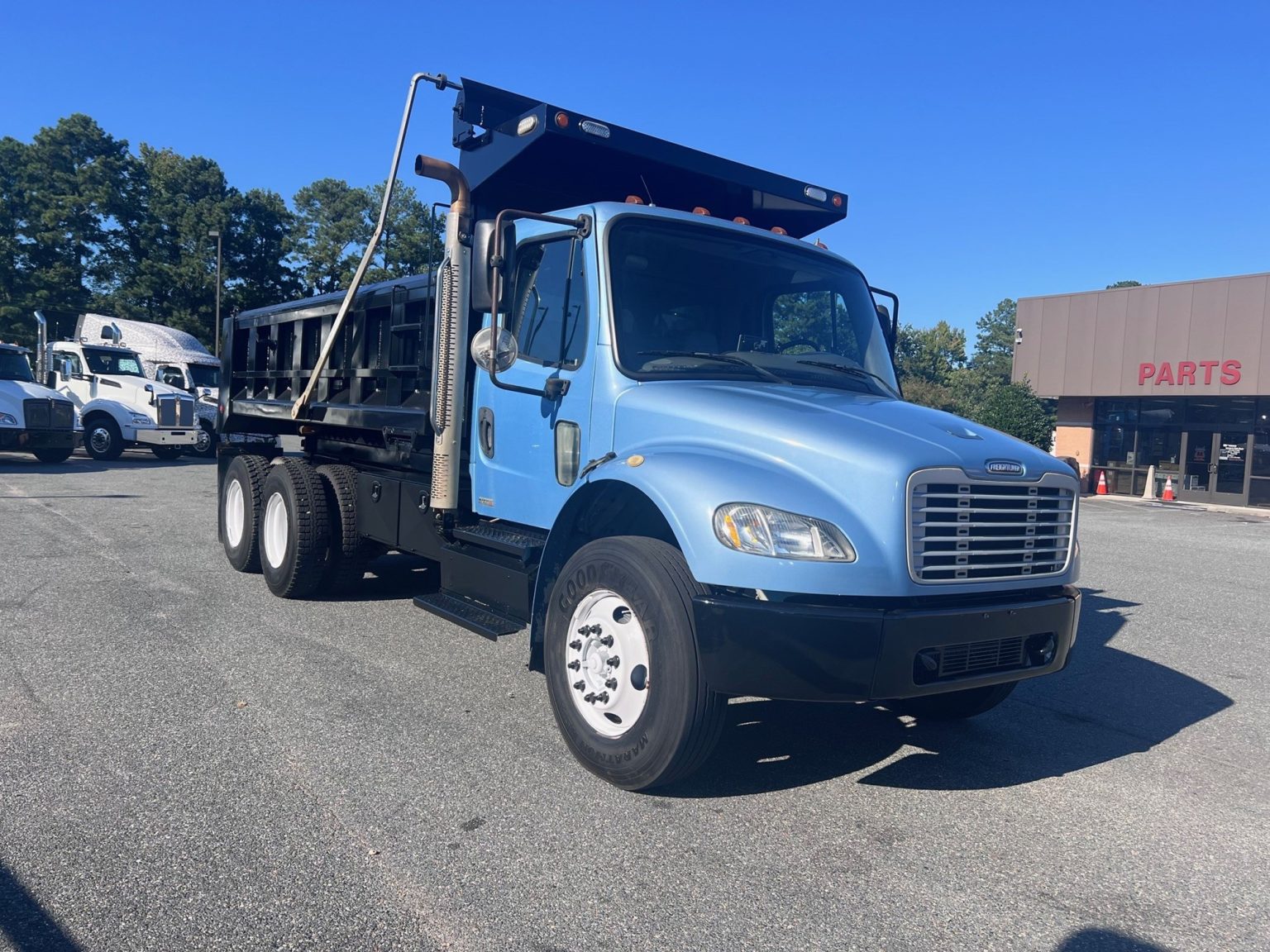 2012 Freightliner M2106 for Sale | CHBR3048U - kenworth sales co